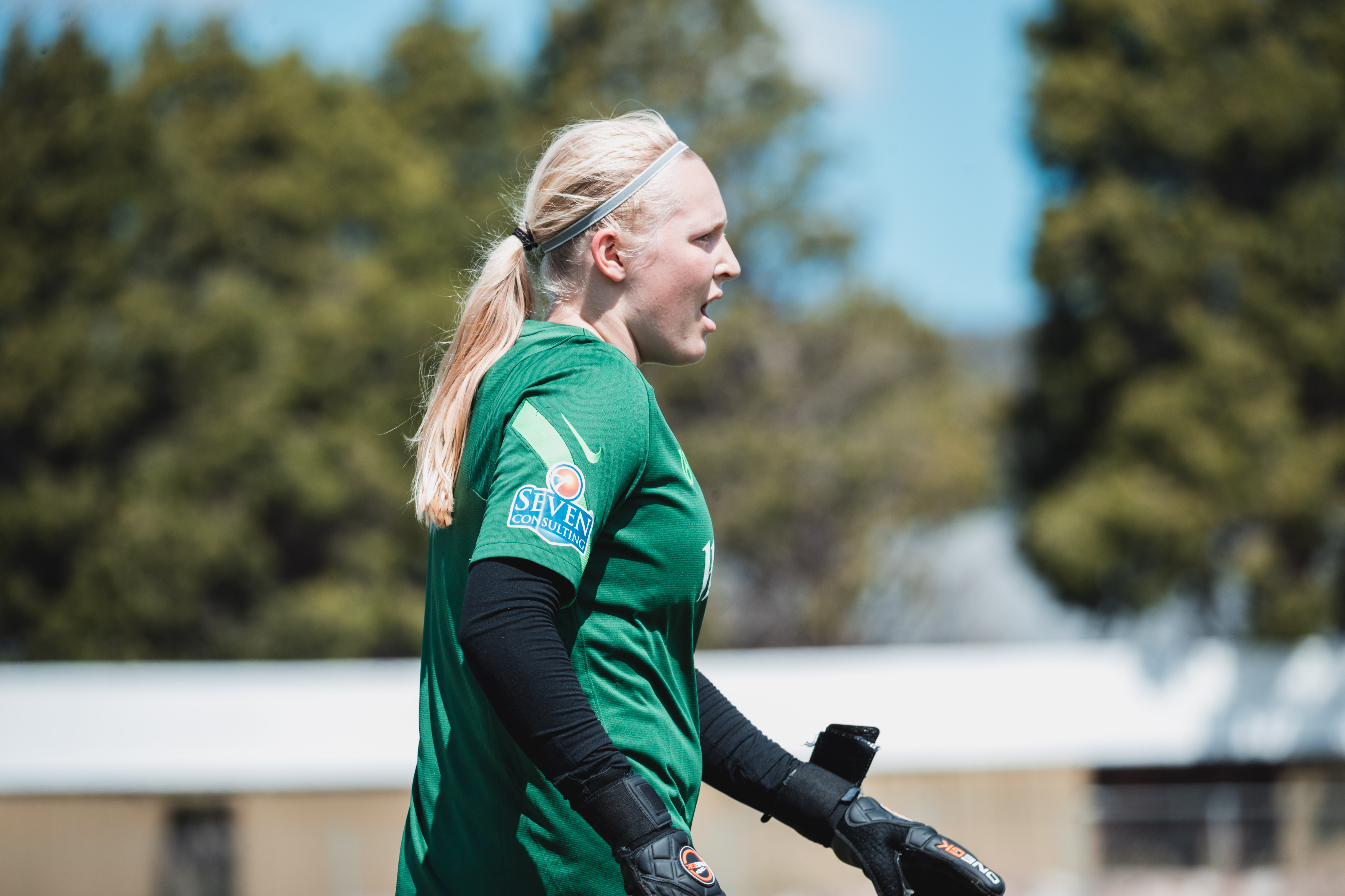 Glory sign City keeper James