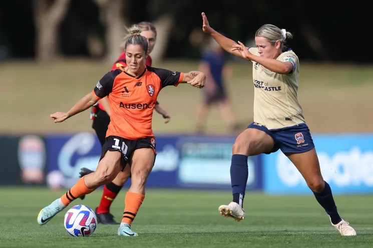 ‘Mini’ Gorry wreaks large scale havoc on Jets