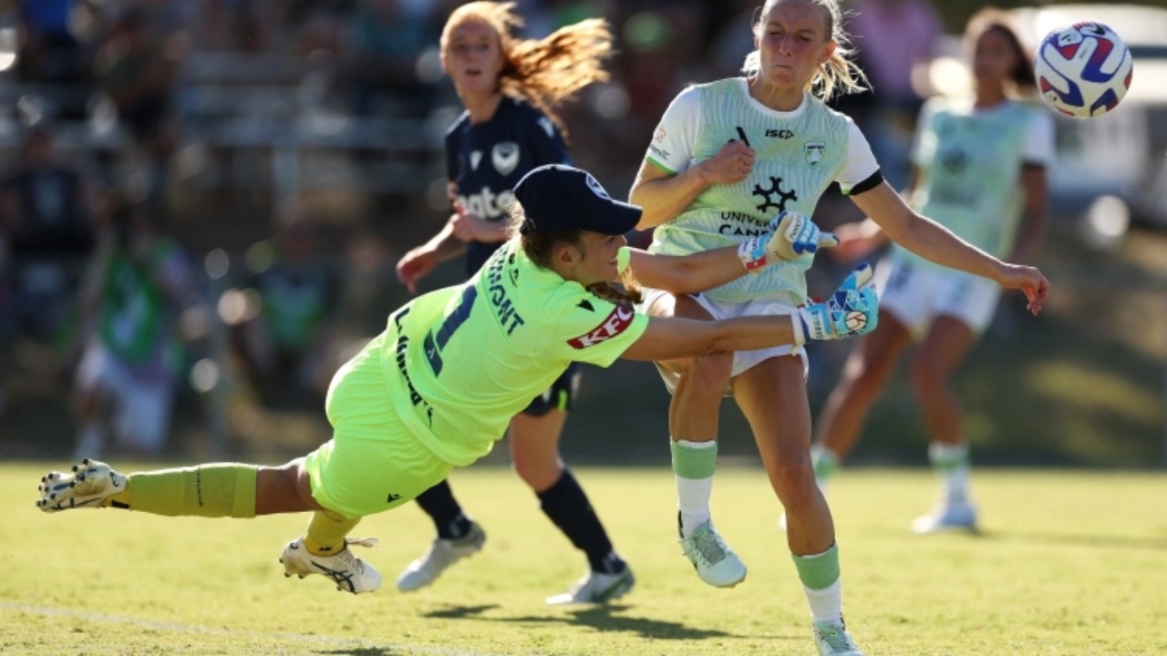 Casey Dumont at Canberra Keep Up