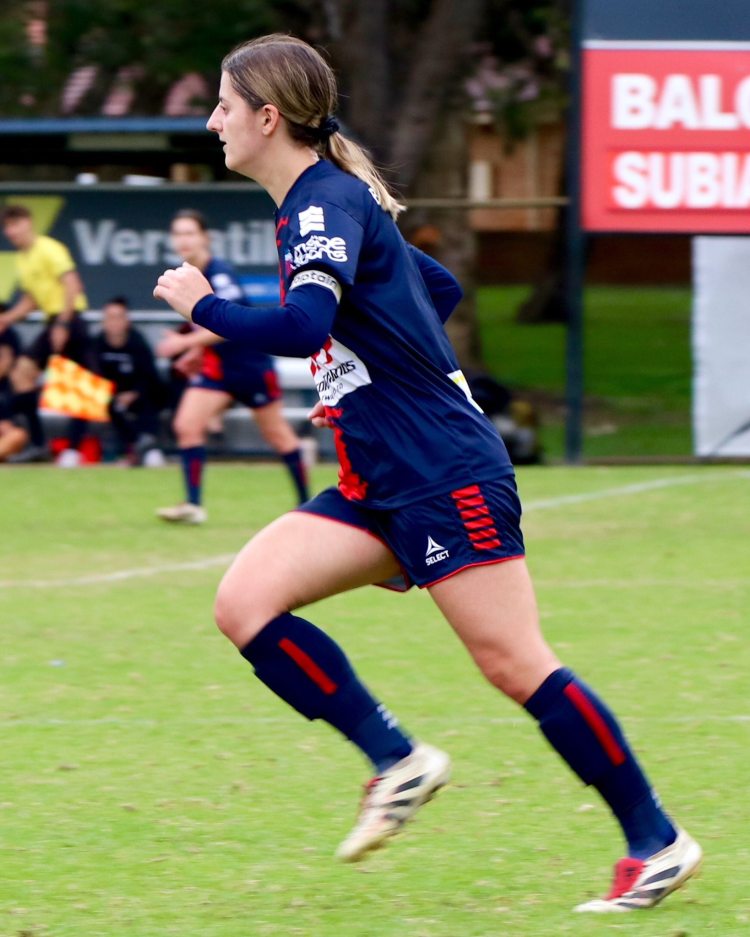 Four-midable Meakins blasts Balcatta to glory